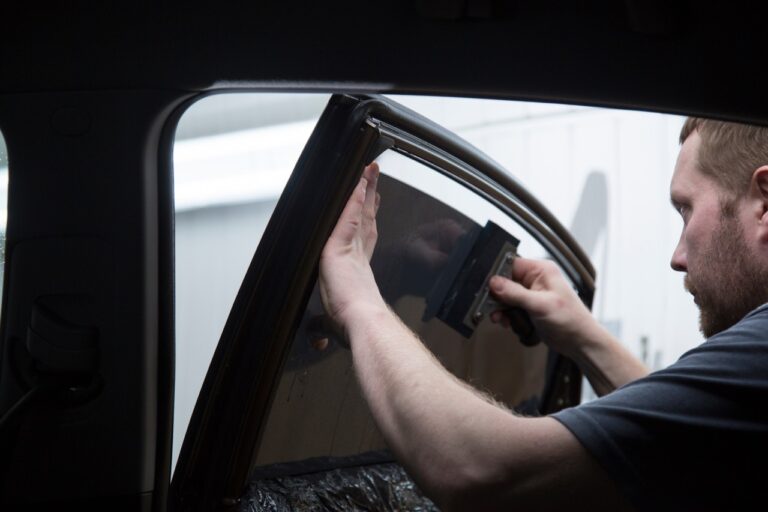 What to Expect: How Long Does Car Tint Last and When It Starts to Fade